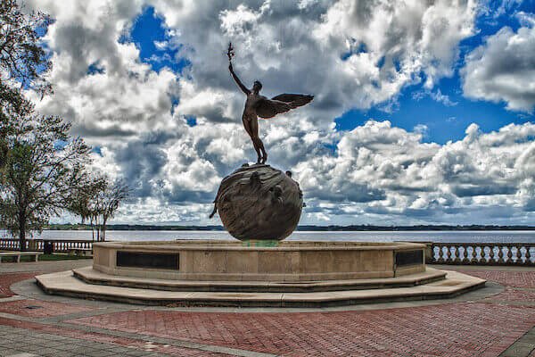 Moving to Riverside in Jacksonville: A Complete Guide